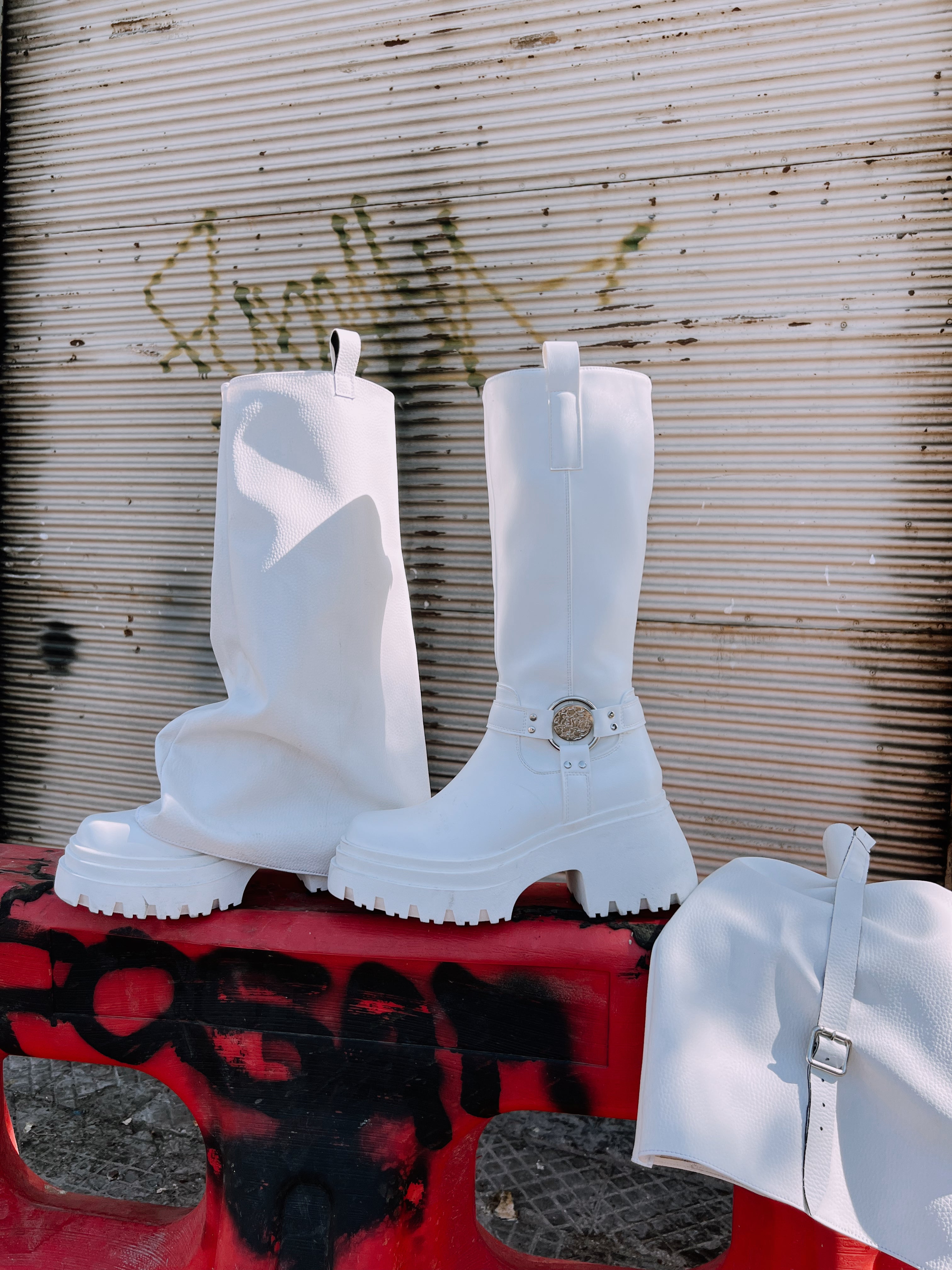 PARTY BOOT – Fessia